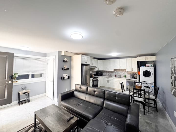 North Delta-contemporary 1br Suite 20 Mins To Van - Surrey