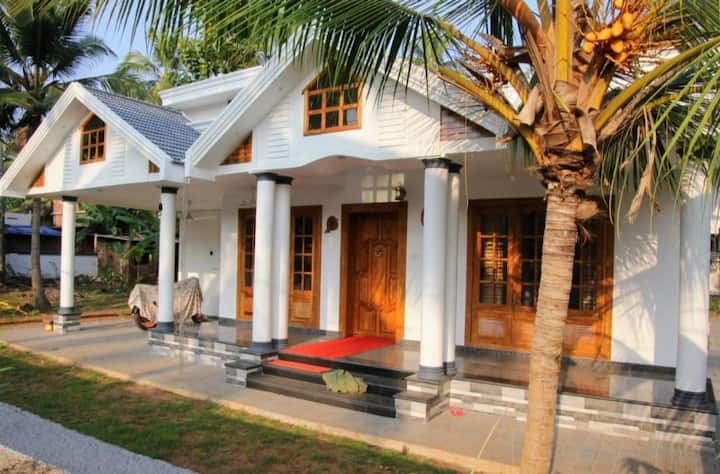 Belhaven Homestay : A Cozy Home Away From Home - Kovalam