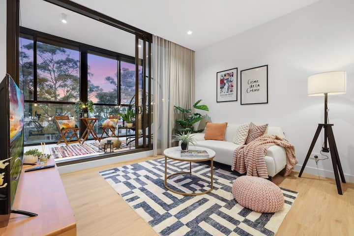 Perfect St Kilda Stay | 3 Bedrooms 1 Free Parking - St Kilda