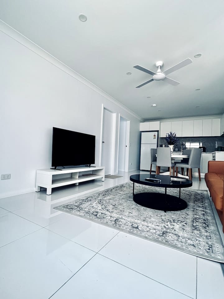 Stunning Brand-new Granny Flat - Parramatta