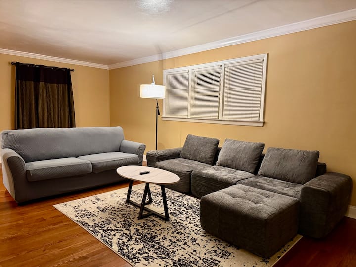 Cozy House For Small Or Big Group In Bridgeport Wv - Bridgeport, WV