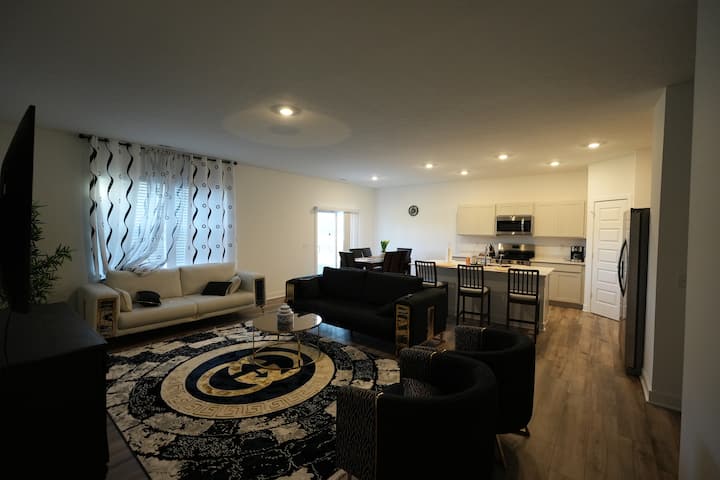 Cosy 3 Bedroom Apartment - カーメル, IN