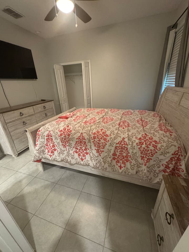 Big And Cozy - Haines City