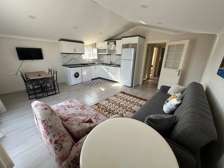 Fethiye Merkezde Full Eşyalı Konforlu 2+1 Daire - Fethiye