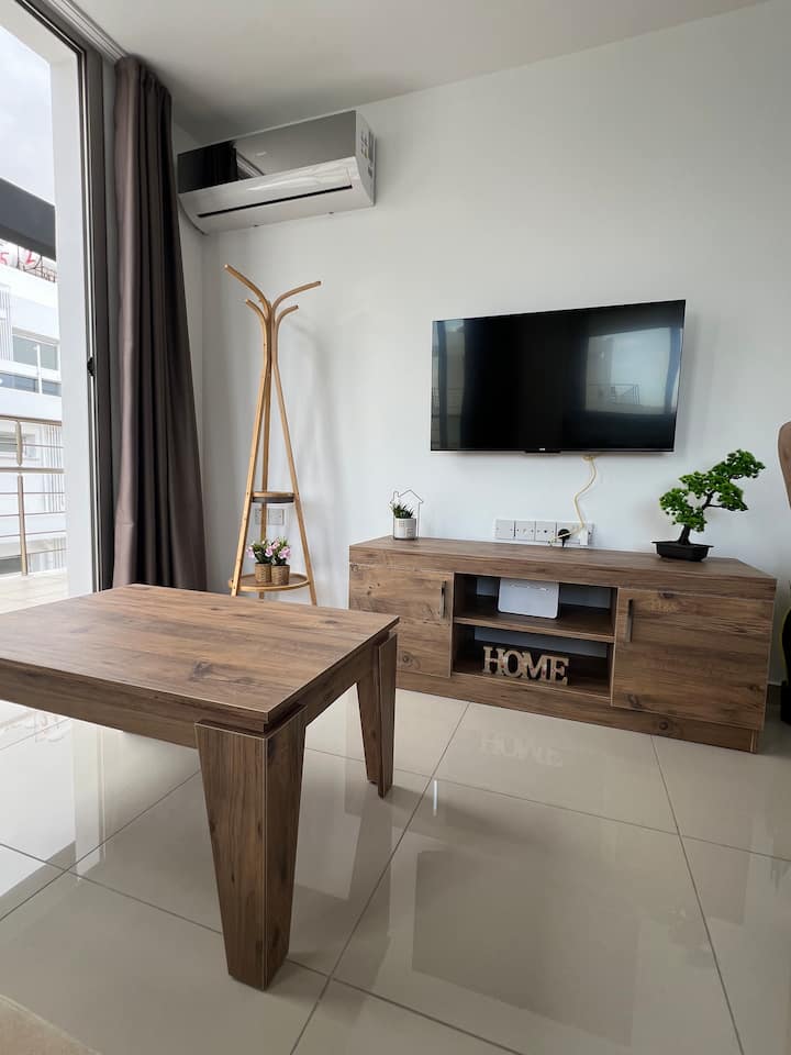 Downtown Penthouse With Mountain & City Views - Kyrenia