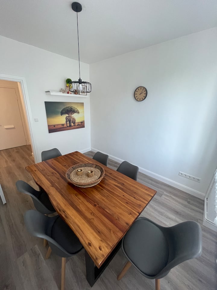 Big City Apartment - Hamburg Airport (HAM)