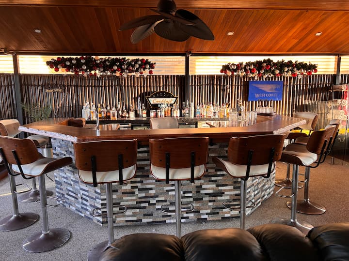 Luxury Retreat With Swim Spa, Outdoor Bar 4 Bed! - Kalamunda