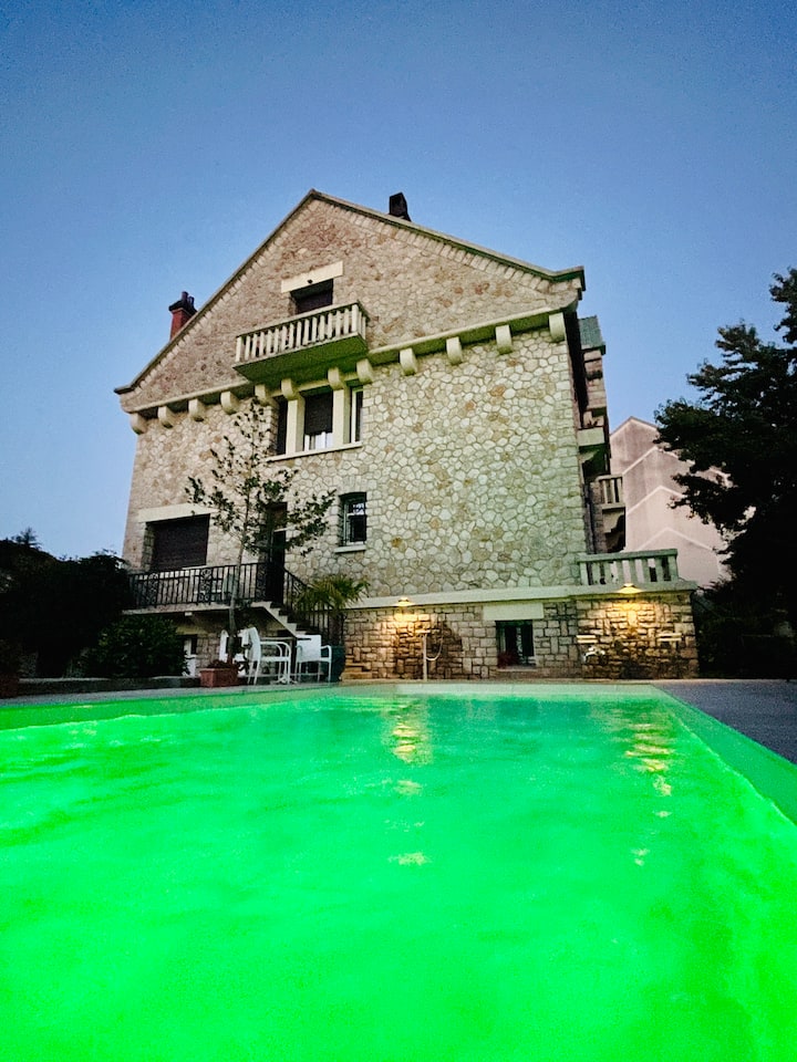 ÉLégante Maison, Années 30 –Charme, Confort Et Spa - Aveyron