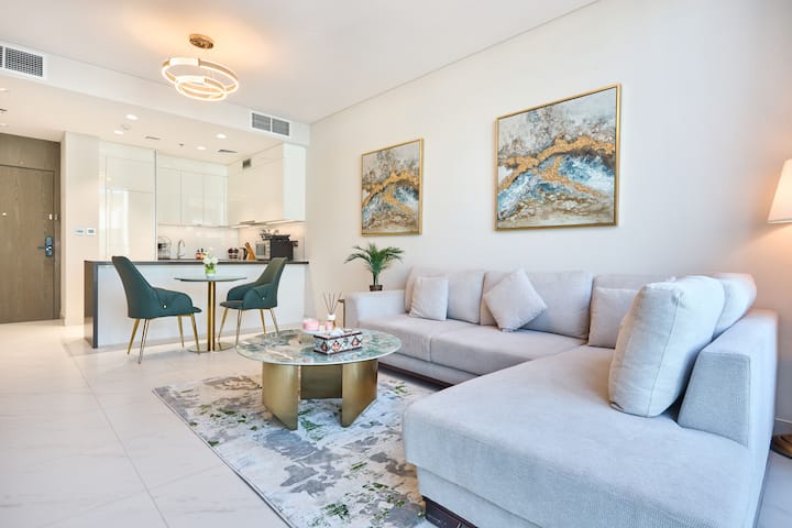 Newly Furnished Apt In District 1. Nye Offer ! - Dubaj