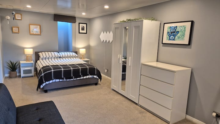 Spacious Redwoods Retreat - ロトルア