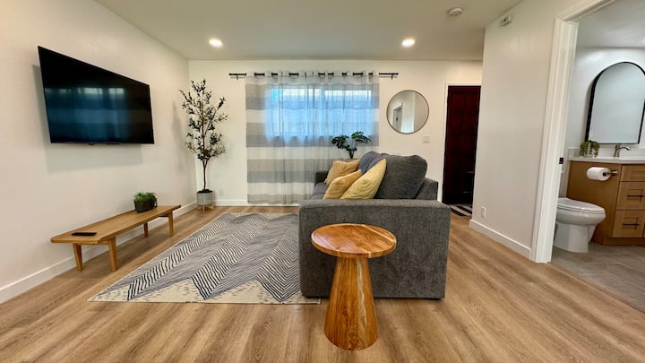 Remodeled 3 Bedroom 2 Story Rosemead Pad - Rosemead, CA