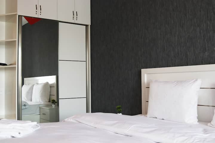 Domel Yerevan Tumanyan 31/25 - Jereván