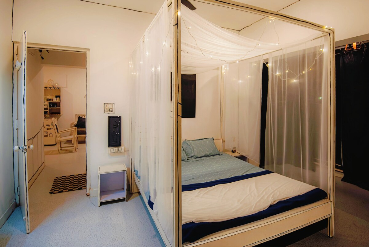 Casa Vibe 1Bhk Aesthetic Apartment @ Vagator Beach - Airbnb