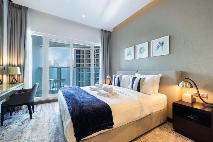 Stylish Studio Business Bay |Burj View| Gym & Pool - 