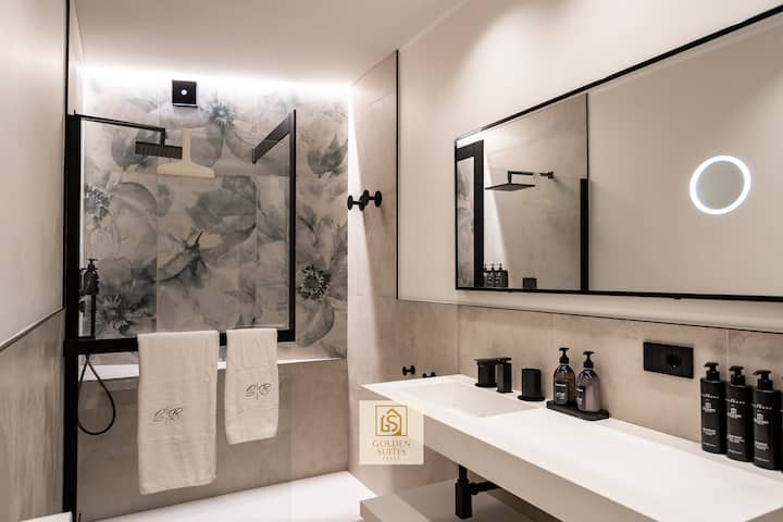 Golden Suites Italy | Duomo Luxury Apartment - Trento