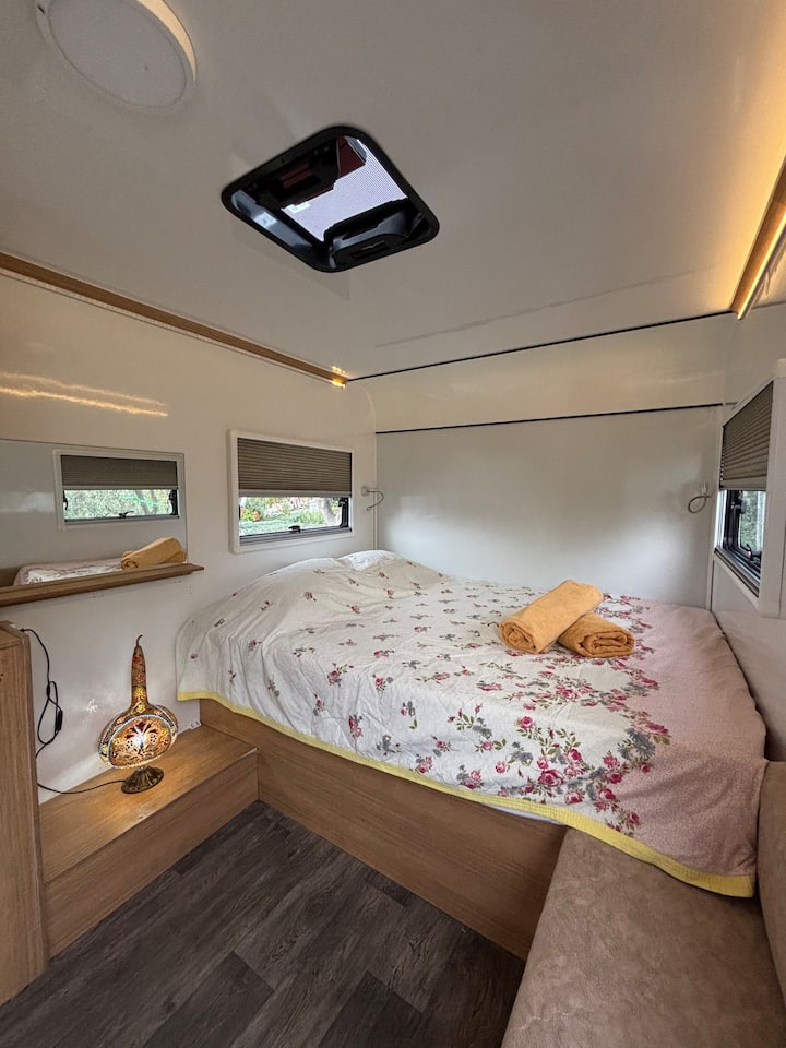 Yeşillikler İçInde Karavan Tatili – İçMeler / Urla - Seferihisar