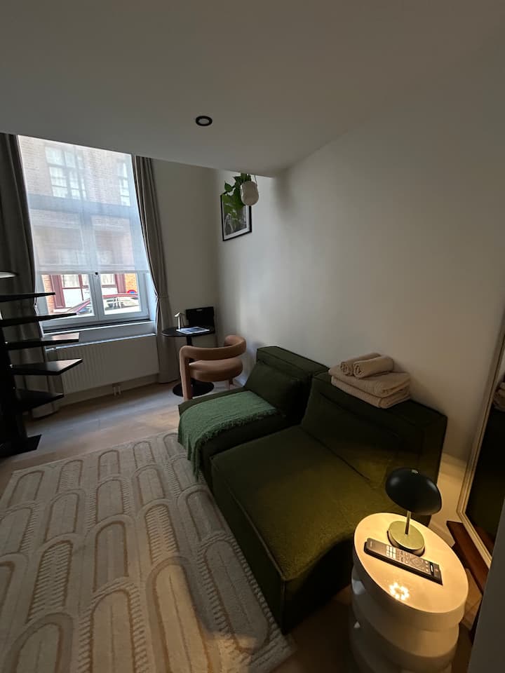 Studio Cosy Au Sablon |Mezzanine & Terrasse Privée - Schaerbeek