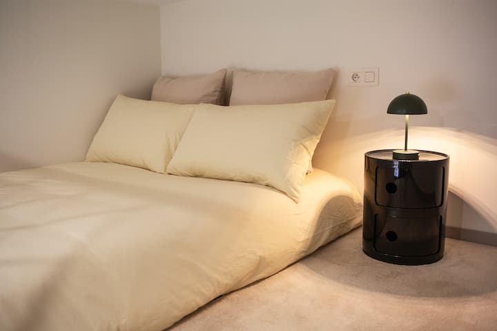 Charmant Studio Avec Mezzanine Et Terrasse - Anderlecht