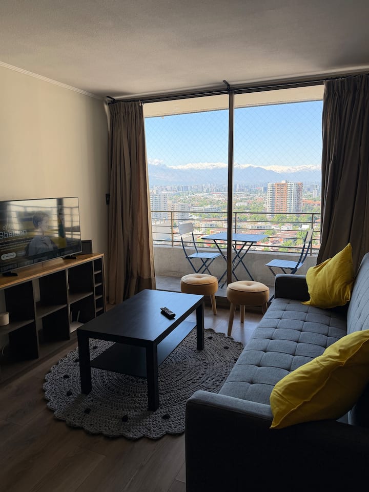 A Pasos De Barrio Italia Con Vista Privilegiada - Providencia