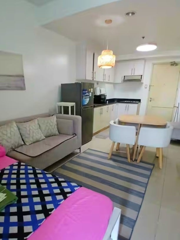 2BR near MOA Arena & SMX Convention Hall 63-1A - Flats for Rent in ...