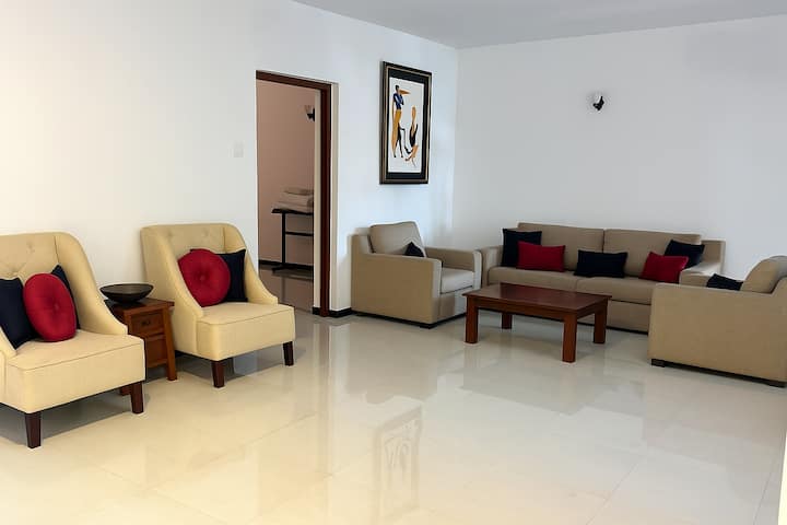 Bright & Spacious Apartment In Borella, Colombo 8 - Colombo