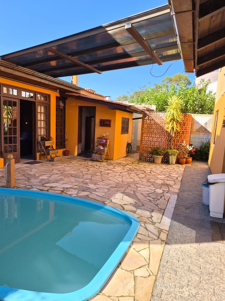 Casa Com 6 Quartos Para Alugar Praia Dos Açores - Florianópolis