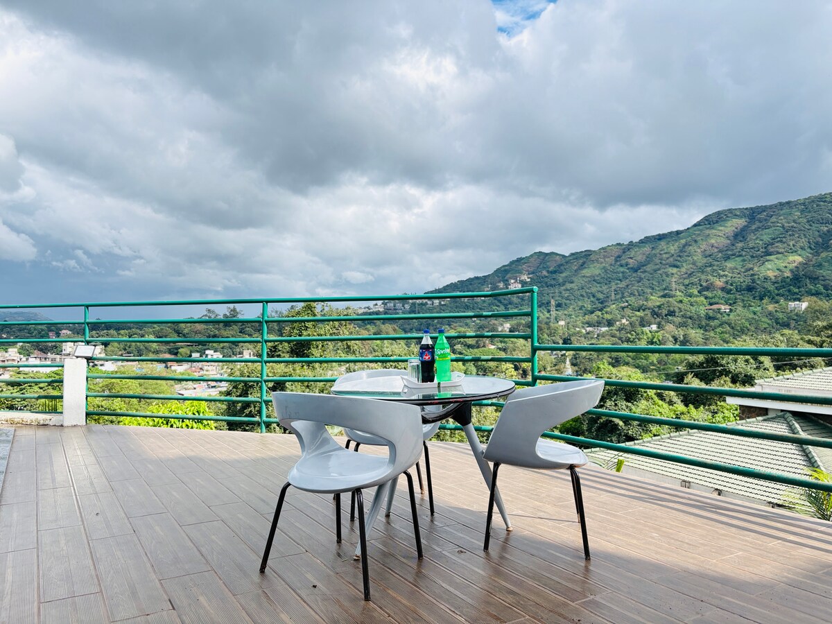 EverView Mountain Retreat II Sunrise Hill - Hotels for Rent in Pune ...