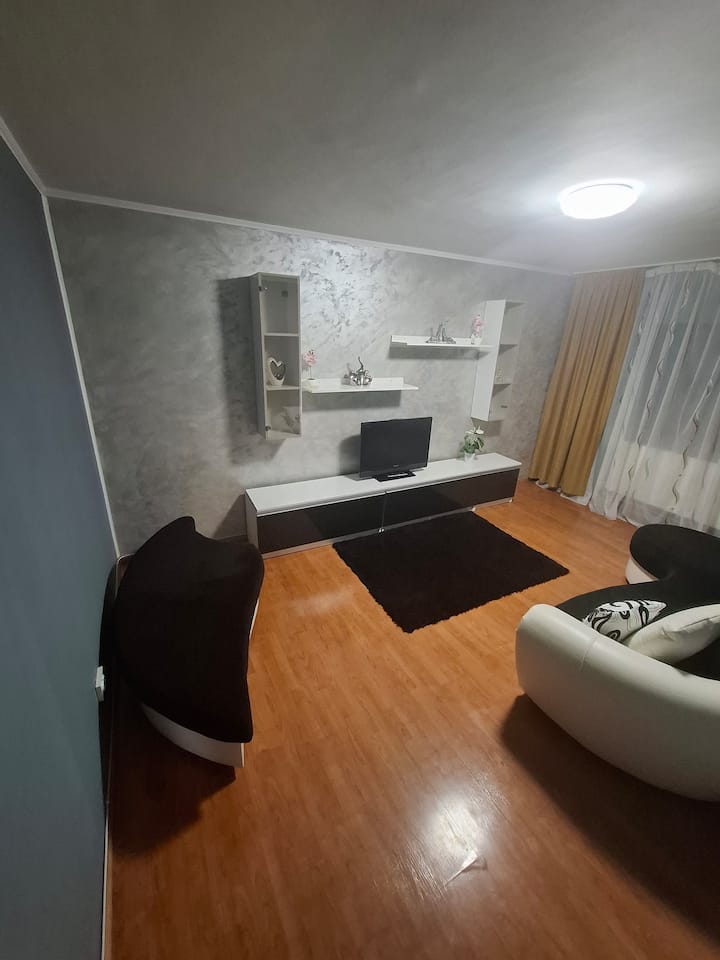 Ofer Ap3camere In Regim Hotelier!
Casaluxi - Alexandria, Romania