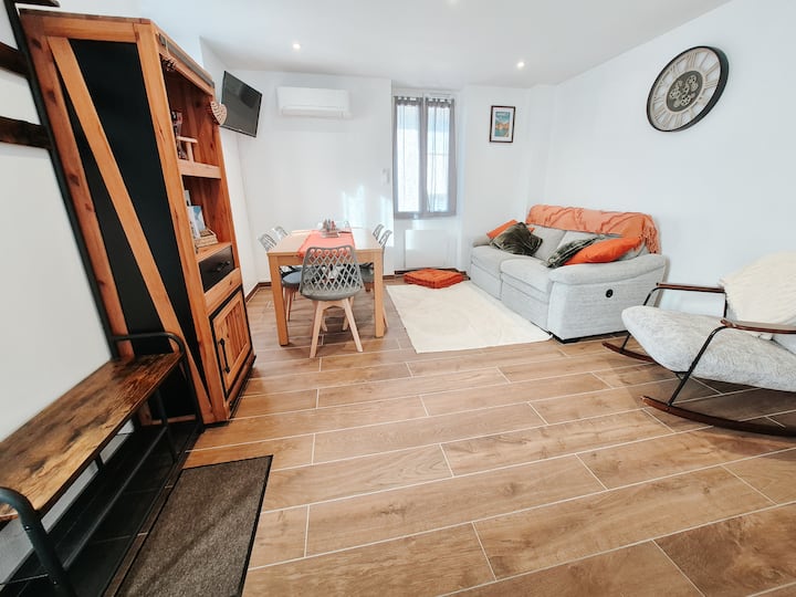 T3 Moderne Montagne
“La P’tite Réno” Marnaz Centre - Le Grand-Bornand