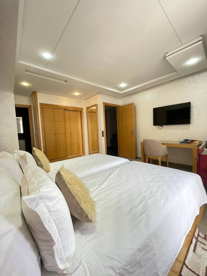 Appartement Propre Et Luxueux En Plein Centre - Nador