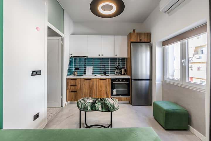 Warm Corner Studio | Central Comfort - Tirana