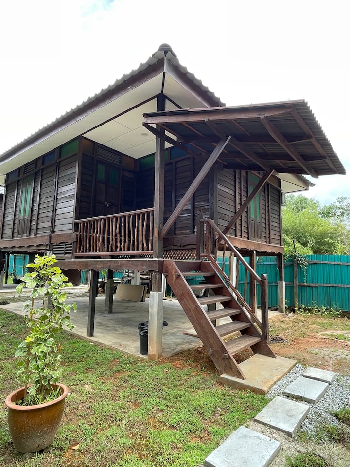 4pax Chalet 2 Bedrooms With Private Swimming Pool - Langkawi