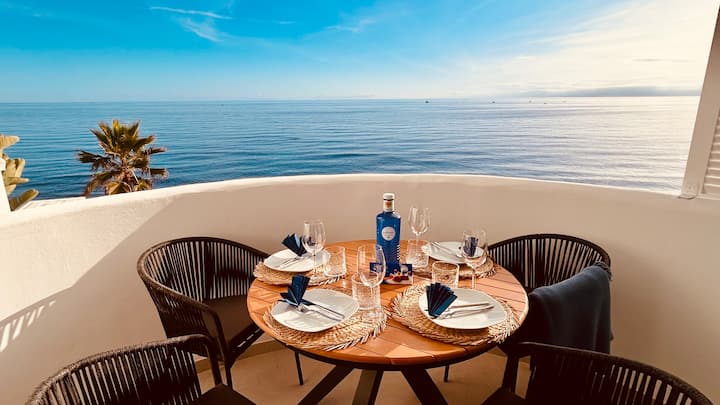 Apartment On The Beach With Ea View In Mijas - Costa del Sol