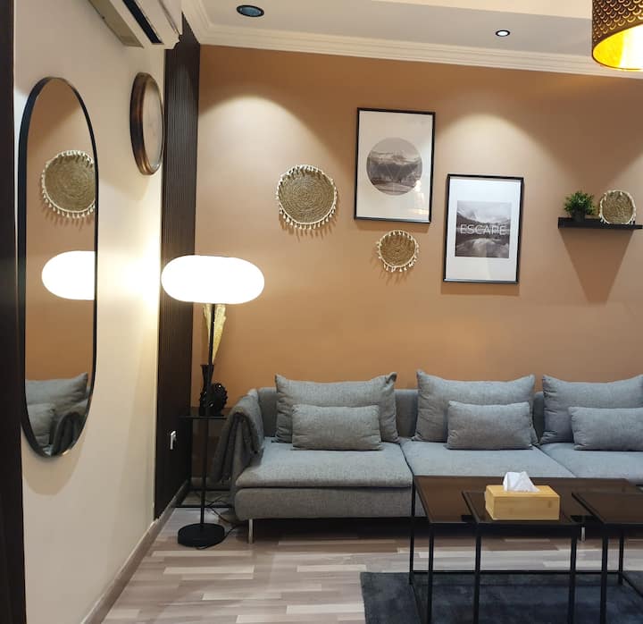 شقة بغرفة نوم وصالة موقع مميز - Jeddah