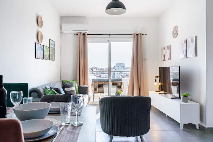 Sonic 2-bedroom Apartment - Ларнака