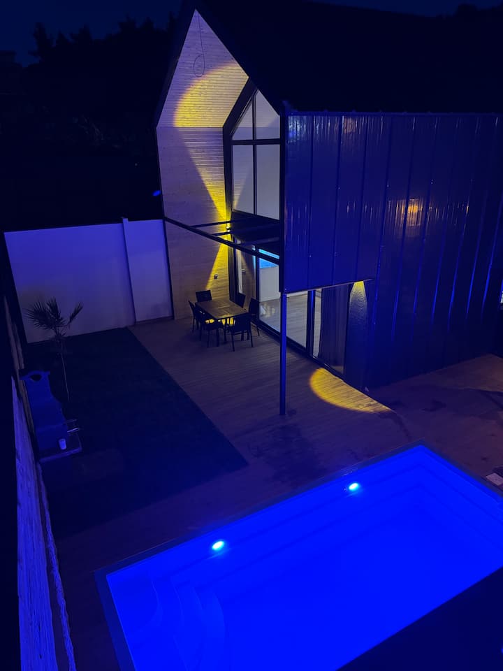 Bağ Arası ÜZüm Ev (Sıcak Havuz) - Izmir