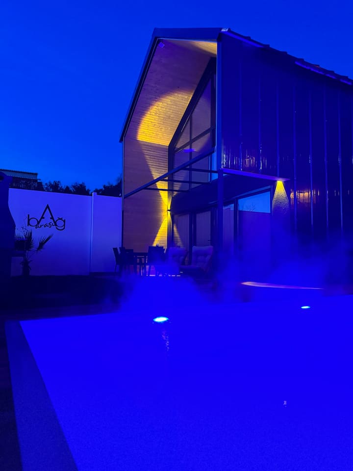 Bağ Arası ÜZüm Ev Sıcak Havuz & Sauna - İzmir