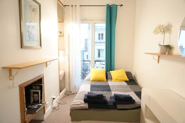 Charming Flat In Le Marais – Authentic Paris Feel - Paris