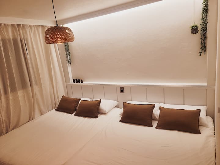 At센터l강남l코엑스l양재천l 양재시민의 숲|예술의전당L헤이하우스 - Seongnam-si