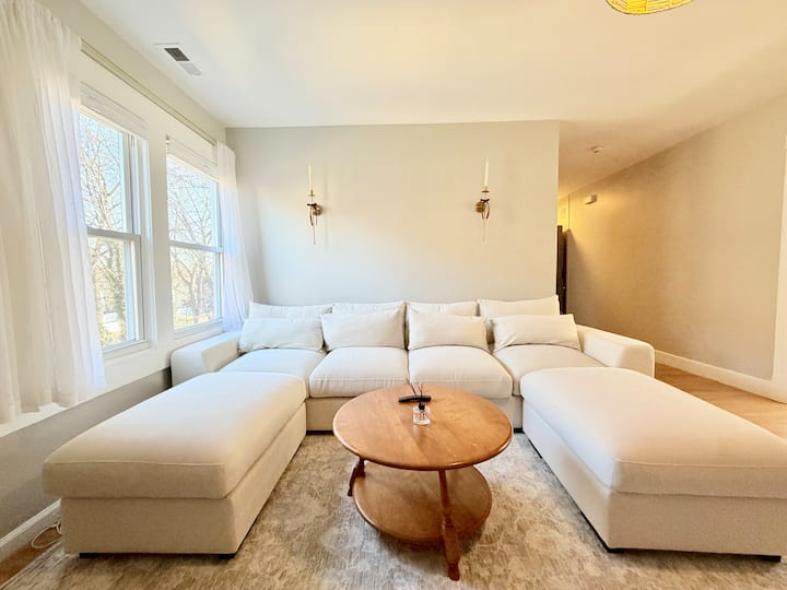 Cozy 3 Bedroom Apt Located Close To Yale - New Haven, CT