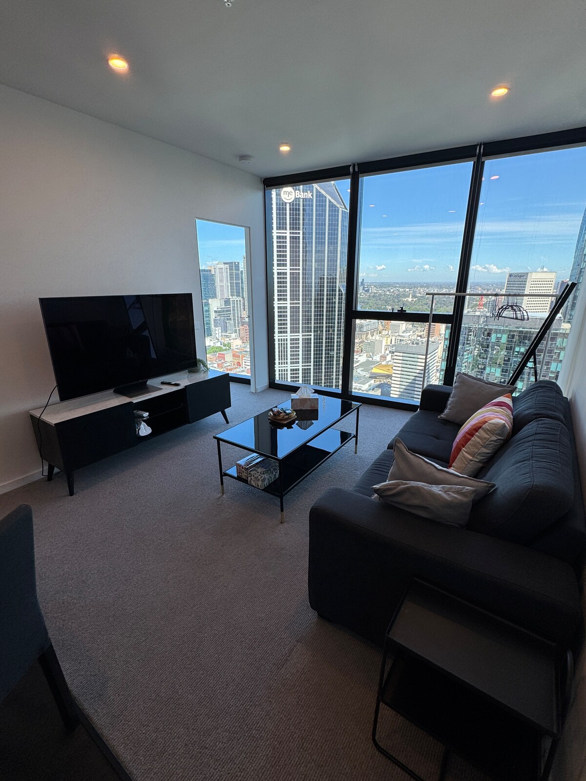 Melbourne city high floor 48th floor 2 bedrooms 1 bathroom - Airbnb