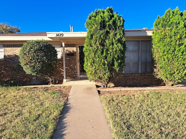 Royal Abode - Odessa, TX