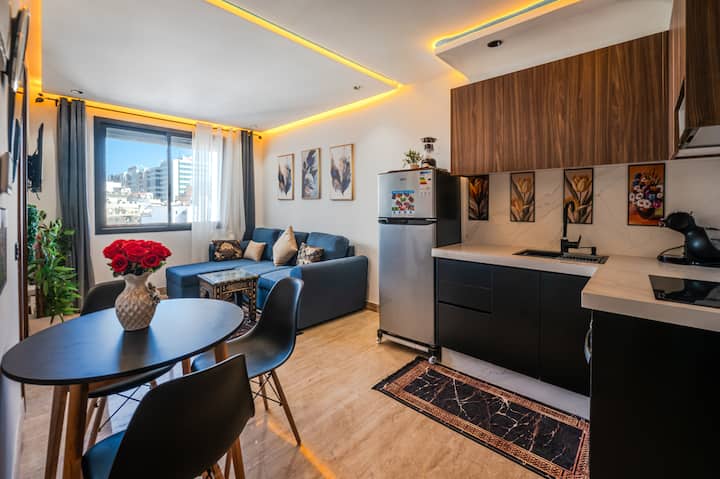 Bright & Stylish Apartment In Central Casablanca - Casablanca
