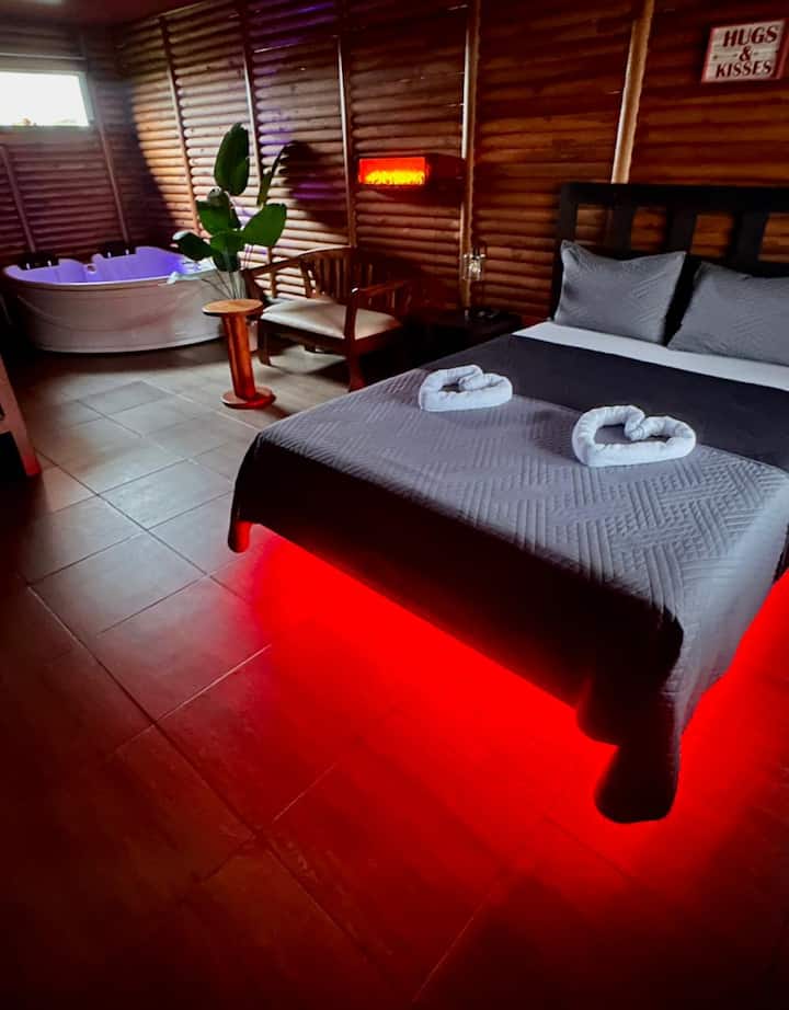 Cabañita Ciudad Quesada / Jacuzzi / Wifi / Parqueo - Quesada