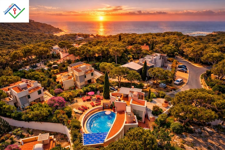 Villa Irene Tuscany | Private Pool, Spa & Sea View - Livorno