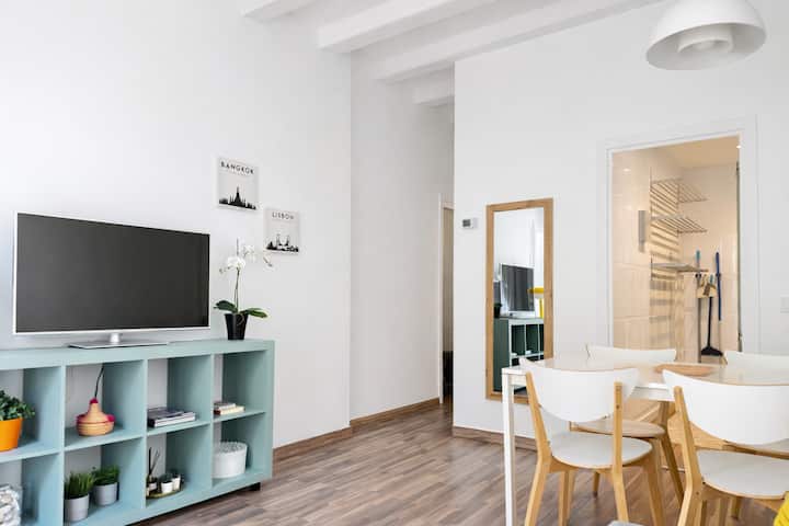 Safe & Central | 14 Min Walk To La Rambla - Barcelona