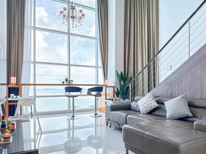 Stylish Duplex Panoramic Seaview Family-friendly - George Town