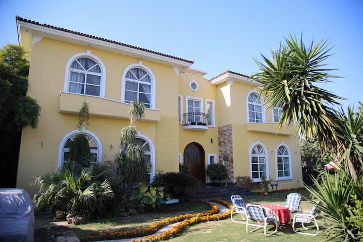 Bespoke Spanish-villa | Private Cinema | Dha 2-isb - Islamabad