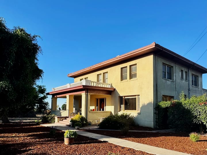 Rancho Marittista - A Historic Italian Farmhouse - Santa Paula, CA