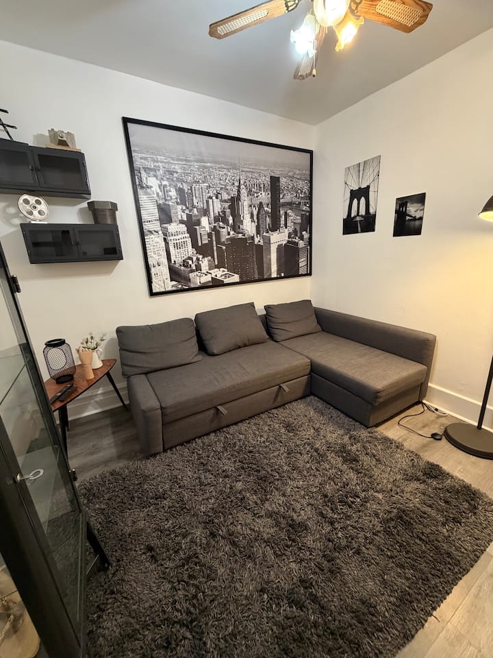 5 Minutes à Pied D’un Métro - LaSalle